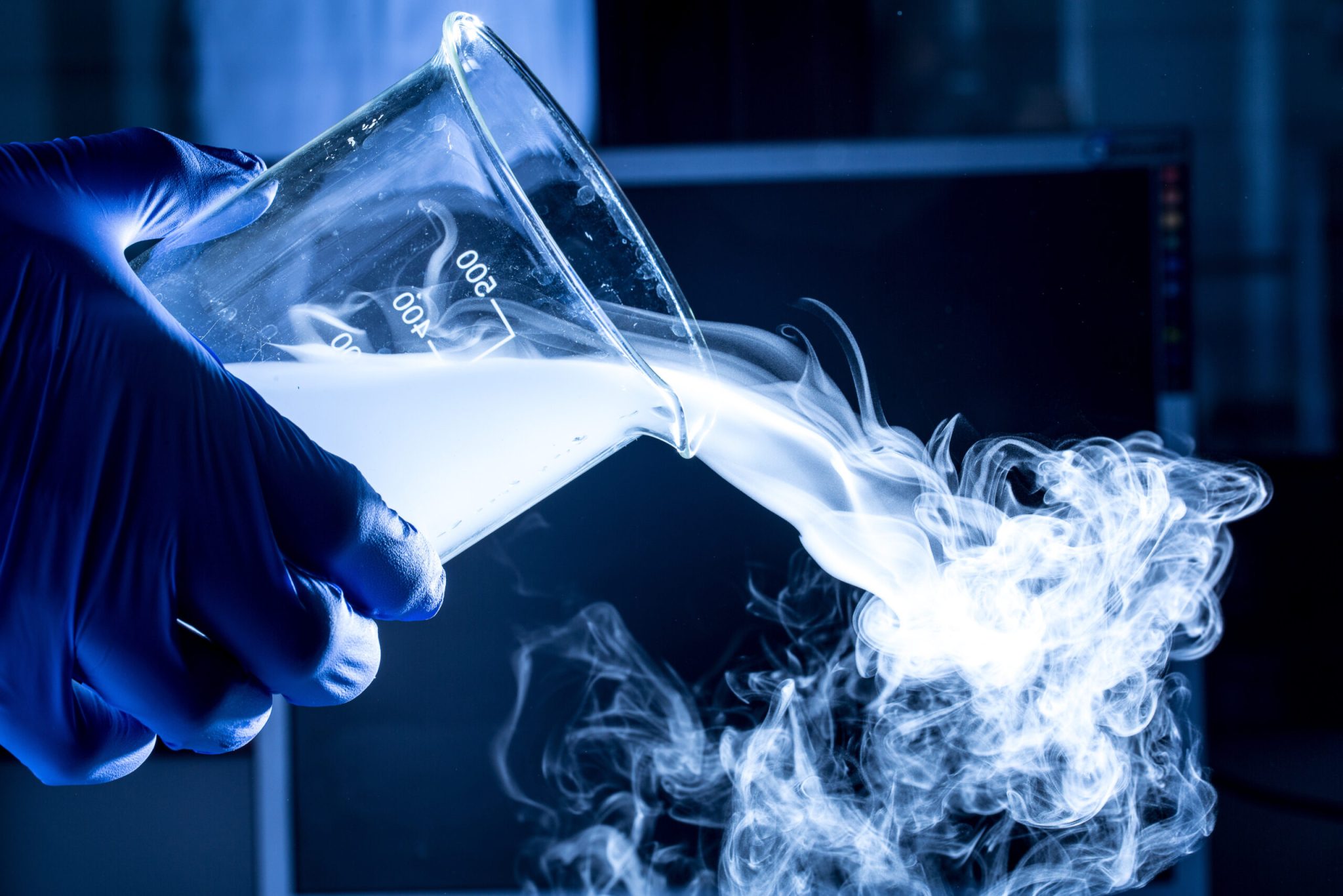 What Happens If You Touch Liquid Nitrogen? The Science Explained